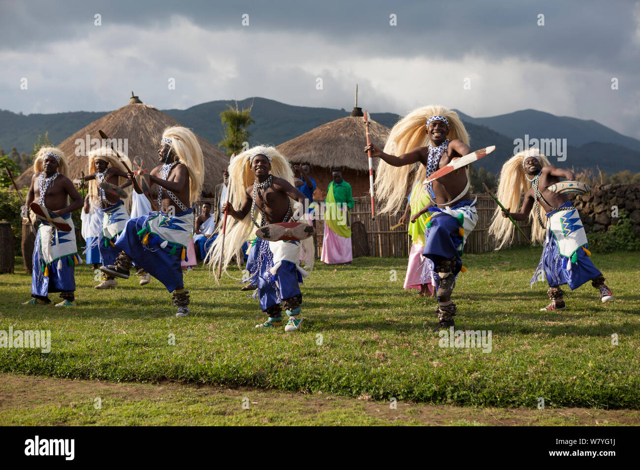 Intore dance rwanda hi-res stock photography and images - Alamy