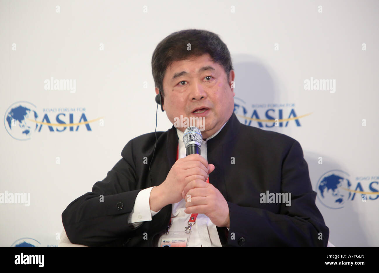 Shan Jixiang, Director of the Palace Museum, attends the "Bring ...