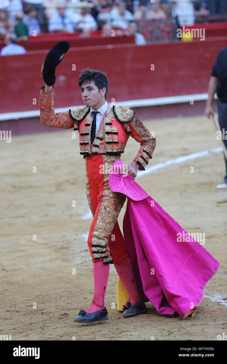 Spanish bullfighter costume hi-res stock photography and images - Alamy