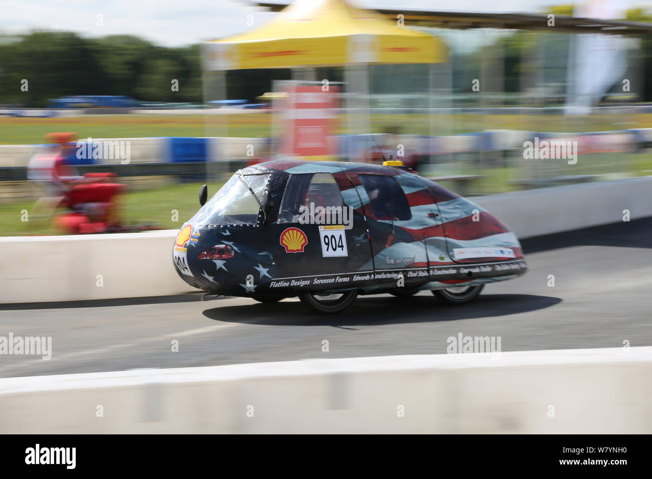Shell eco marathon hi-res stock photography and images - Alamy