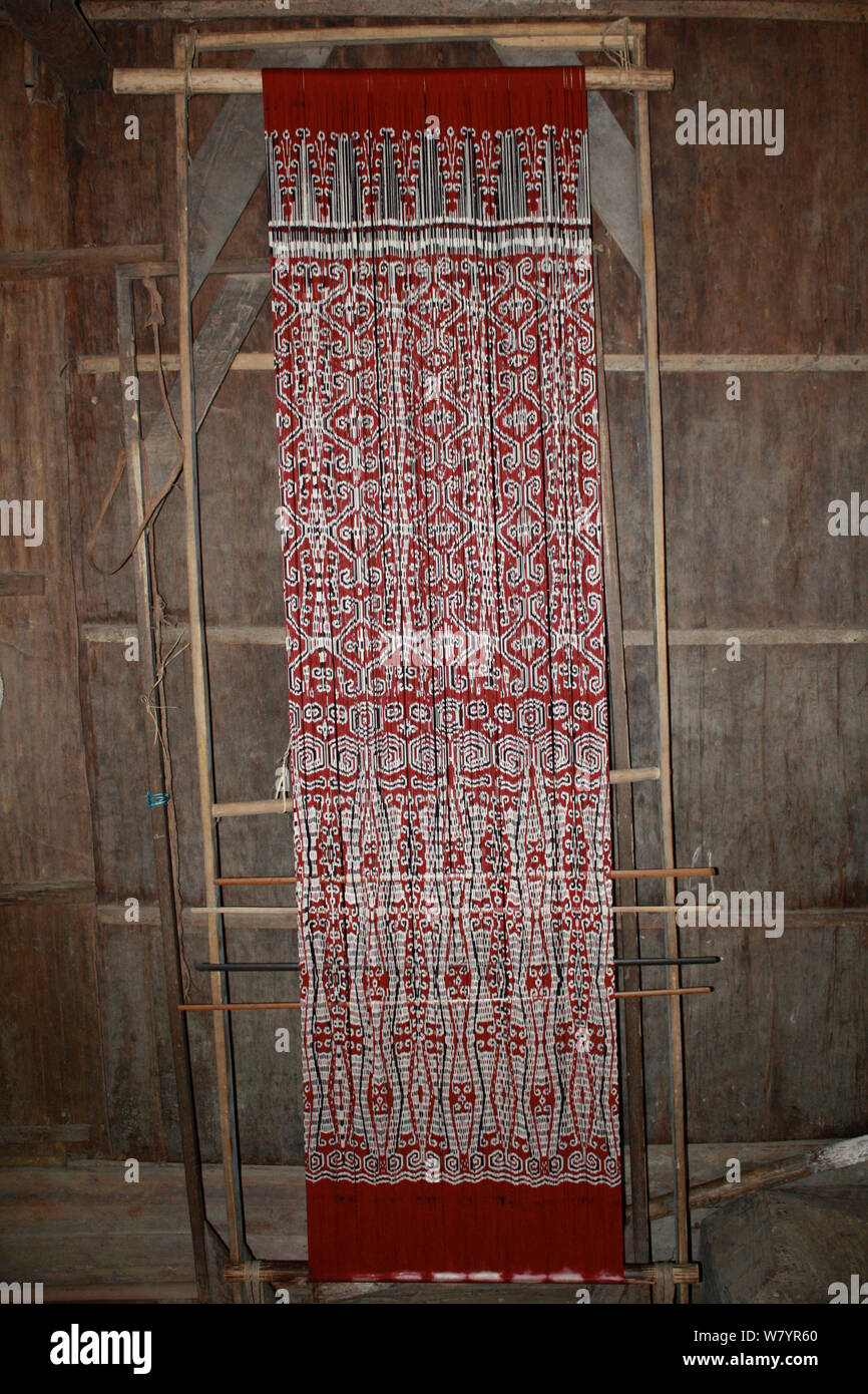 Pua kumbu weaving hi-res stock photography and images - Alamy