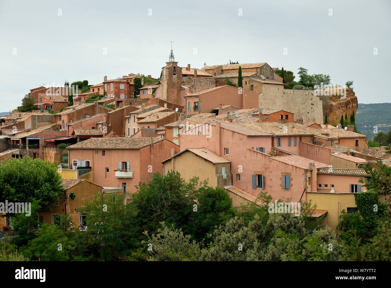 Ochre-coloured buildings in Roussillon, France Stock Photo - Alamy