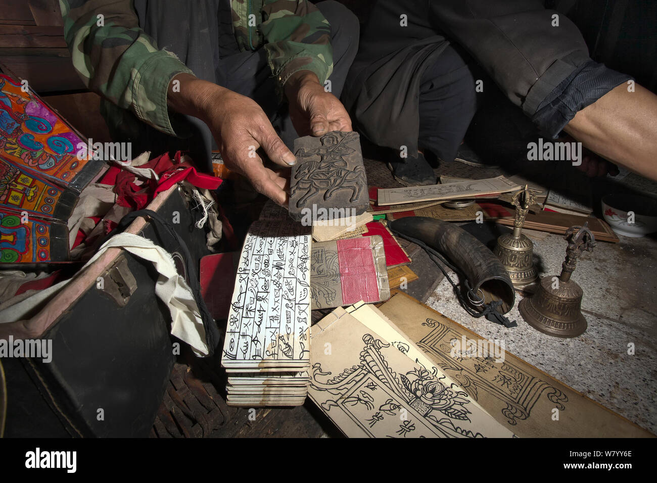 Pictographic writing hi-res stock photography and images - Alamy