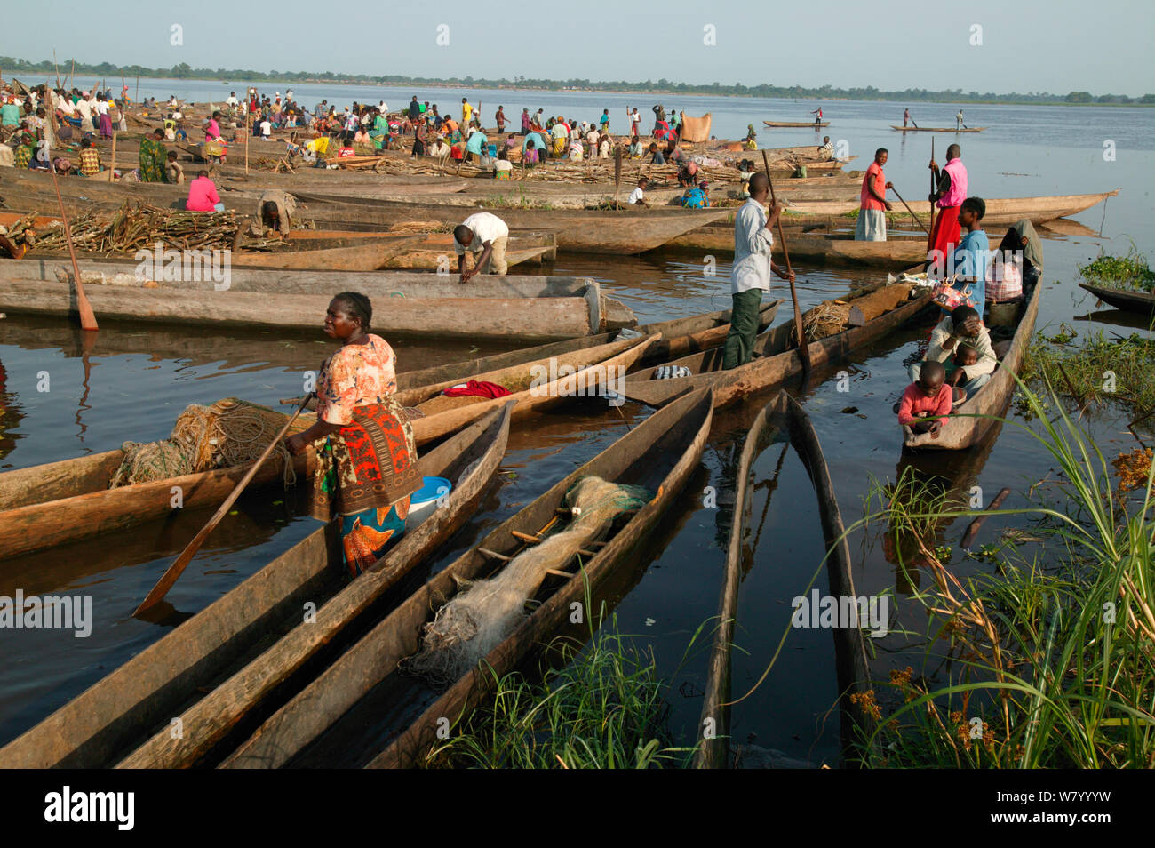 Congo River Boat High Resolution Stock Photography and Images - Alamy