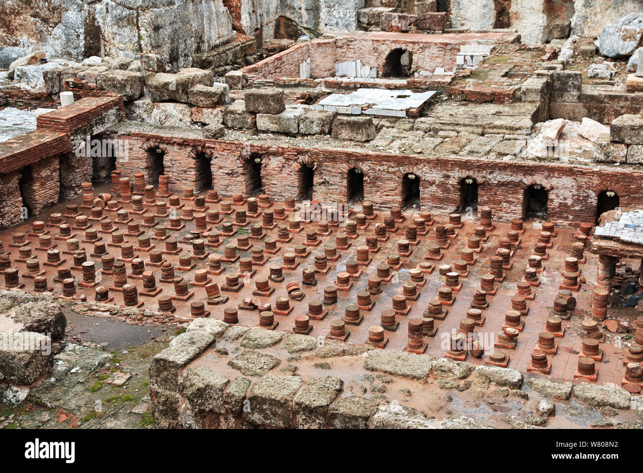 Roman ruins in Beirut city, Lebanon Stock Photo - Alamy