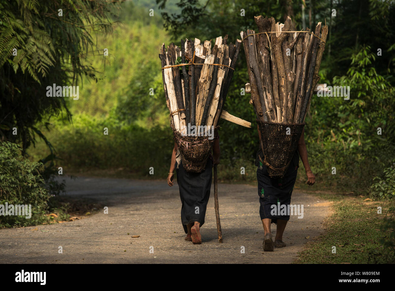 Arunachal pradesh adi tribes hi-res stock photography and images - Alamy