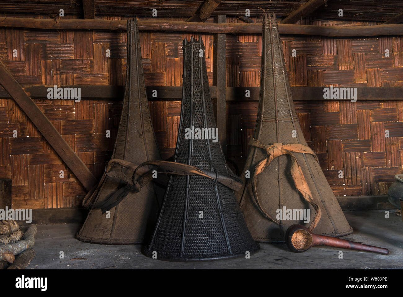 Traditional indian basket hi-res stock photography and images - Alamy