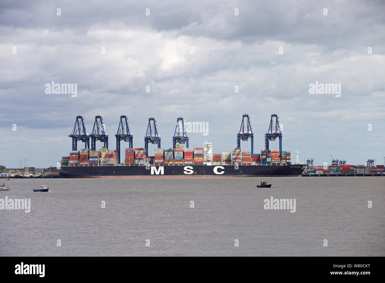 Container ship docked at Trinity Terminal, Port of Felixstowe, Suffolk ...