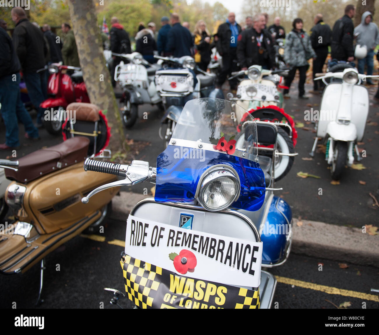 Wasps of london scooter club hi-res stock photography and images - Alamy