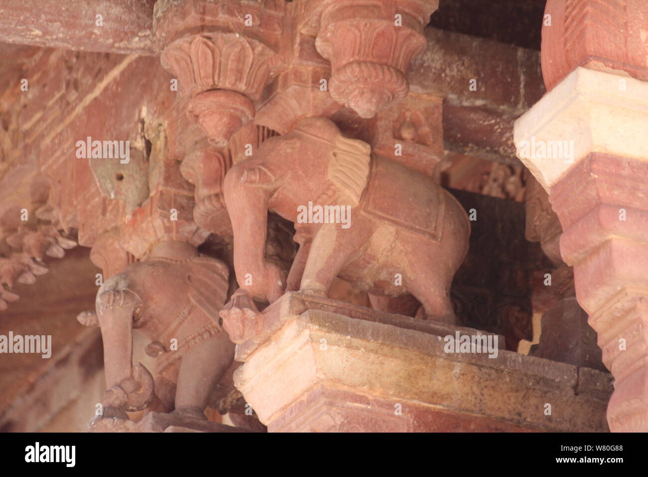 Pillar temple hi-res stock photography and images - Alamy