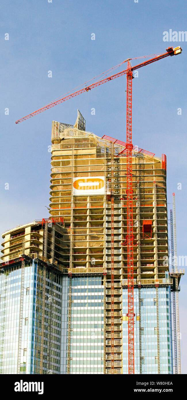 Construction site paris france hi-res stock photography and images - Alamy