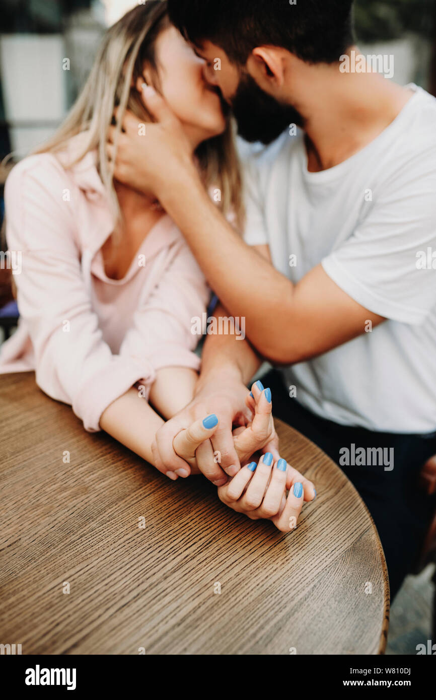 Coffeetable hi-res stock photography and images - Alamy