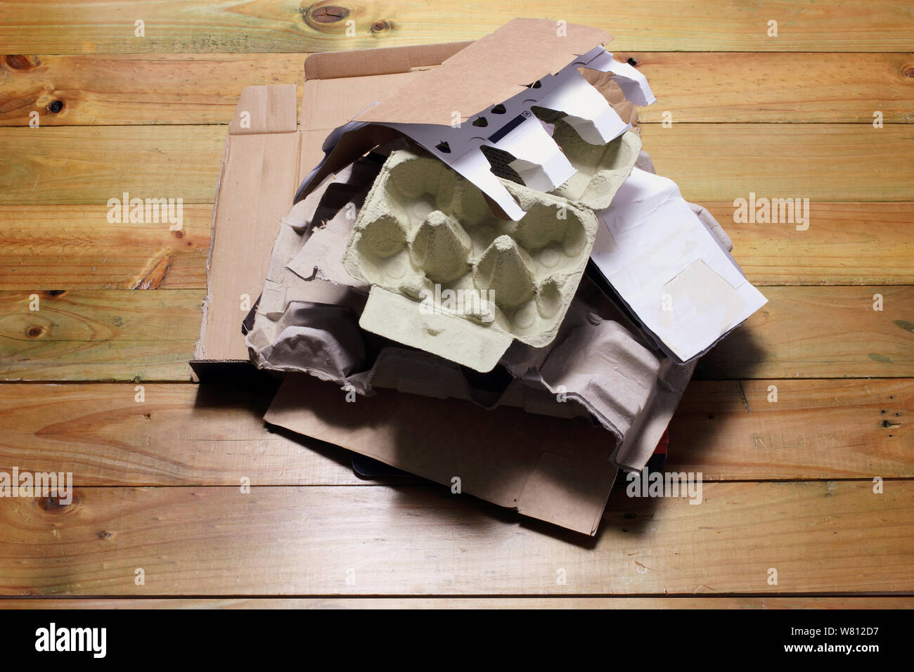 Disposal of cardboard hi-res stock photography and images - Alamy