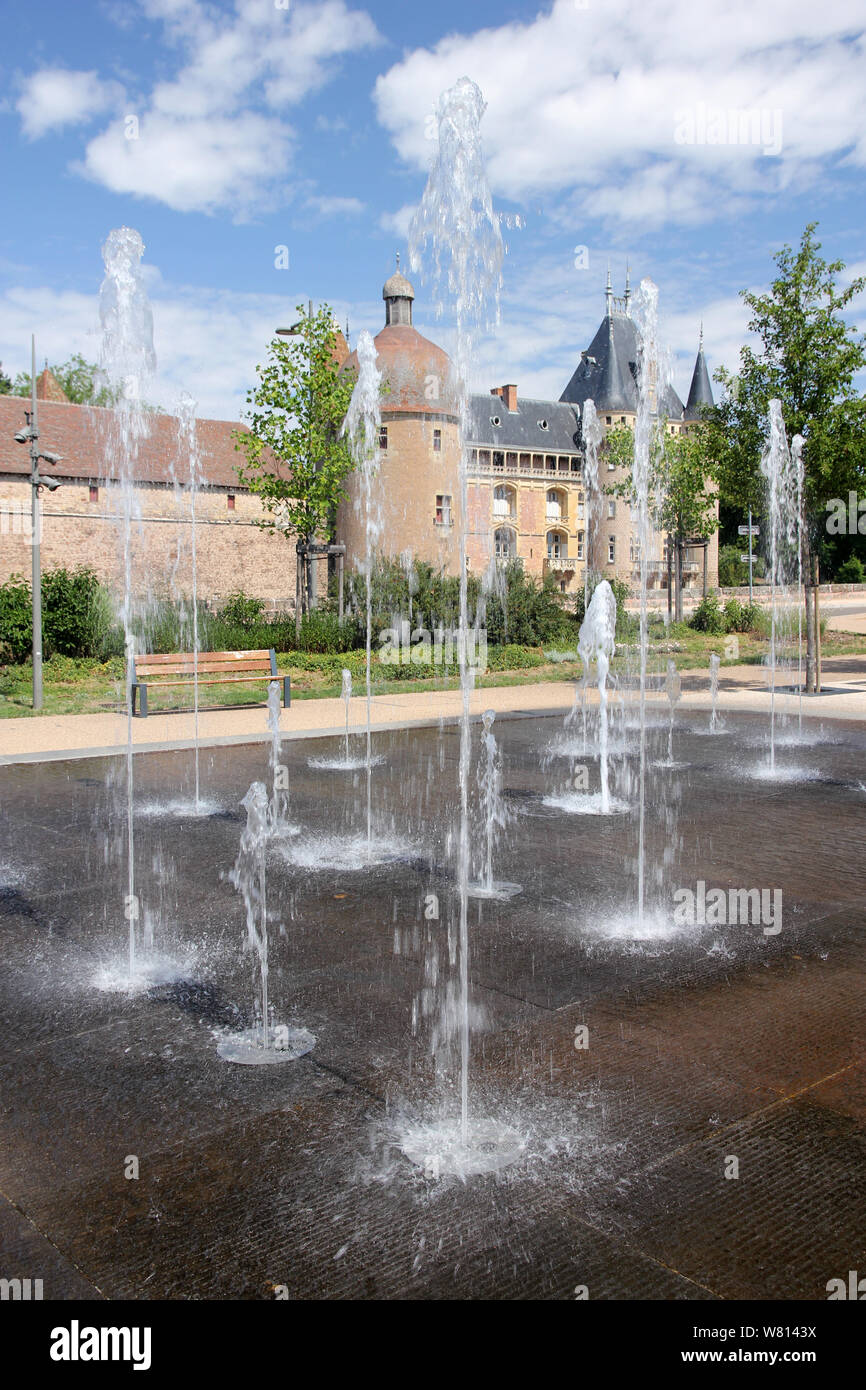 Castle of la clayette hi-res stock photography and images - Alamy