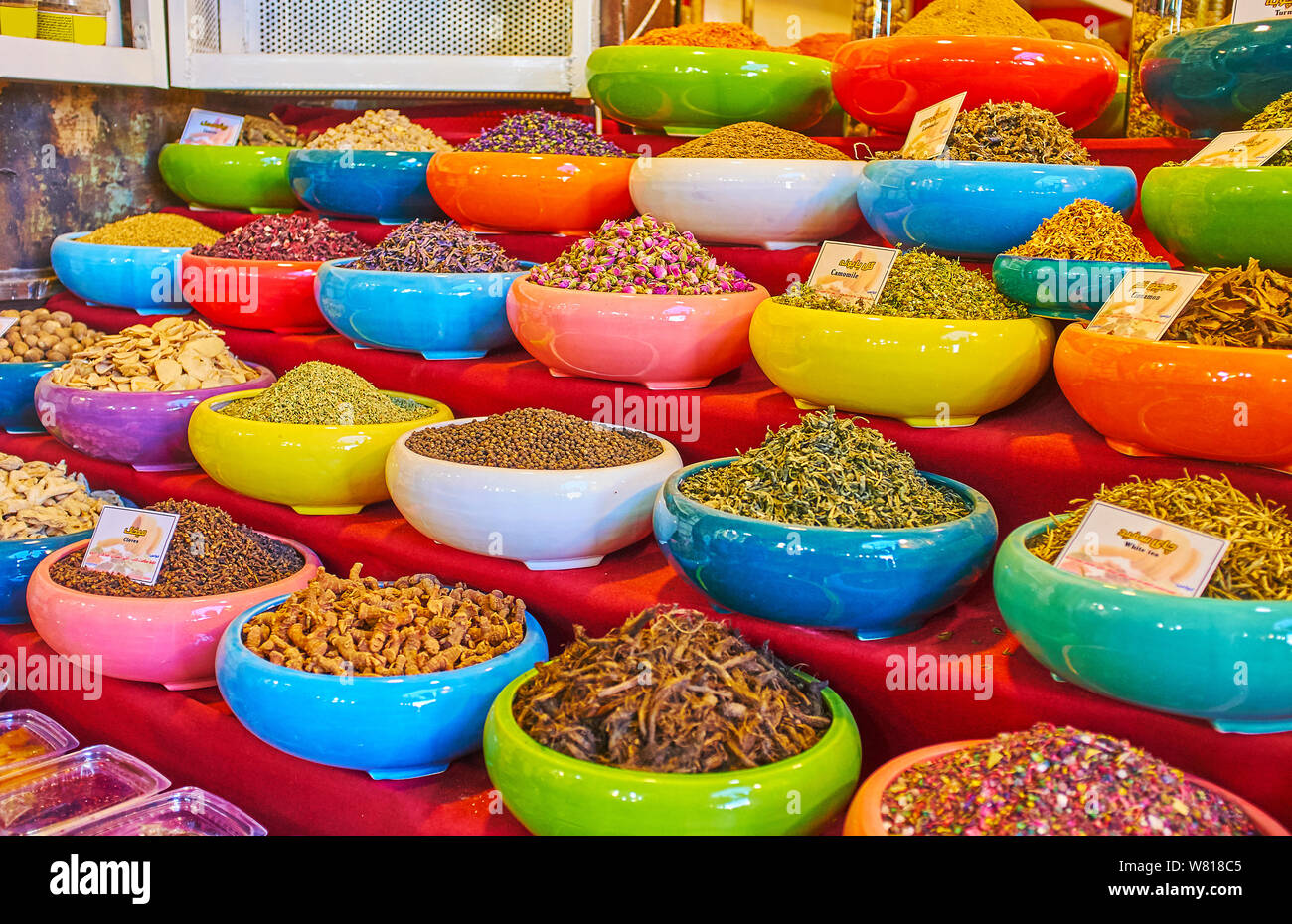Enjoy traditional spice stalls in Vakil Bazaar with many aroma herbs ...