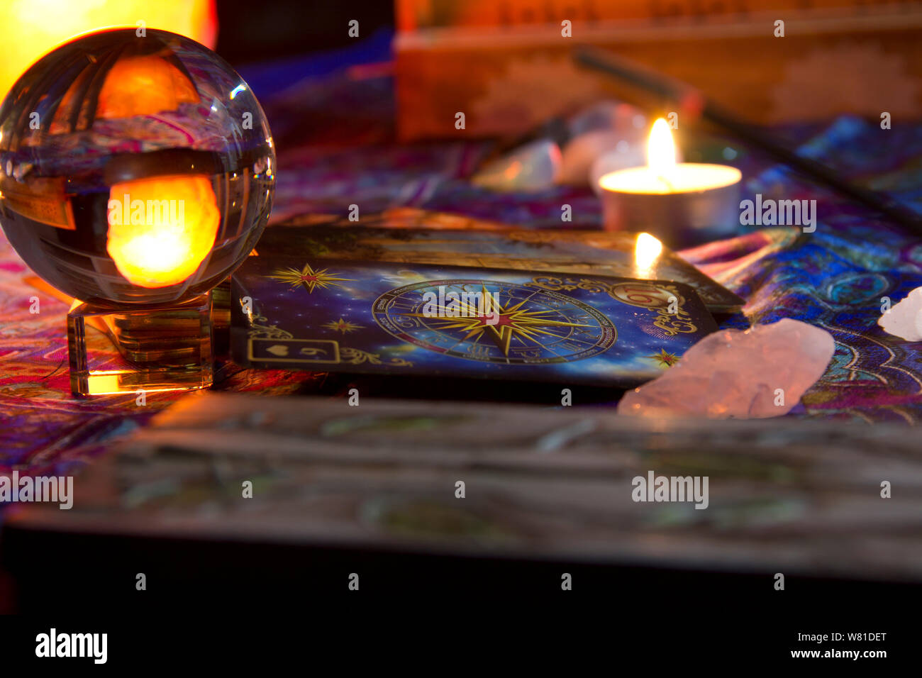 Tarot cards candle hi-res stock photography and images - Alamy