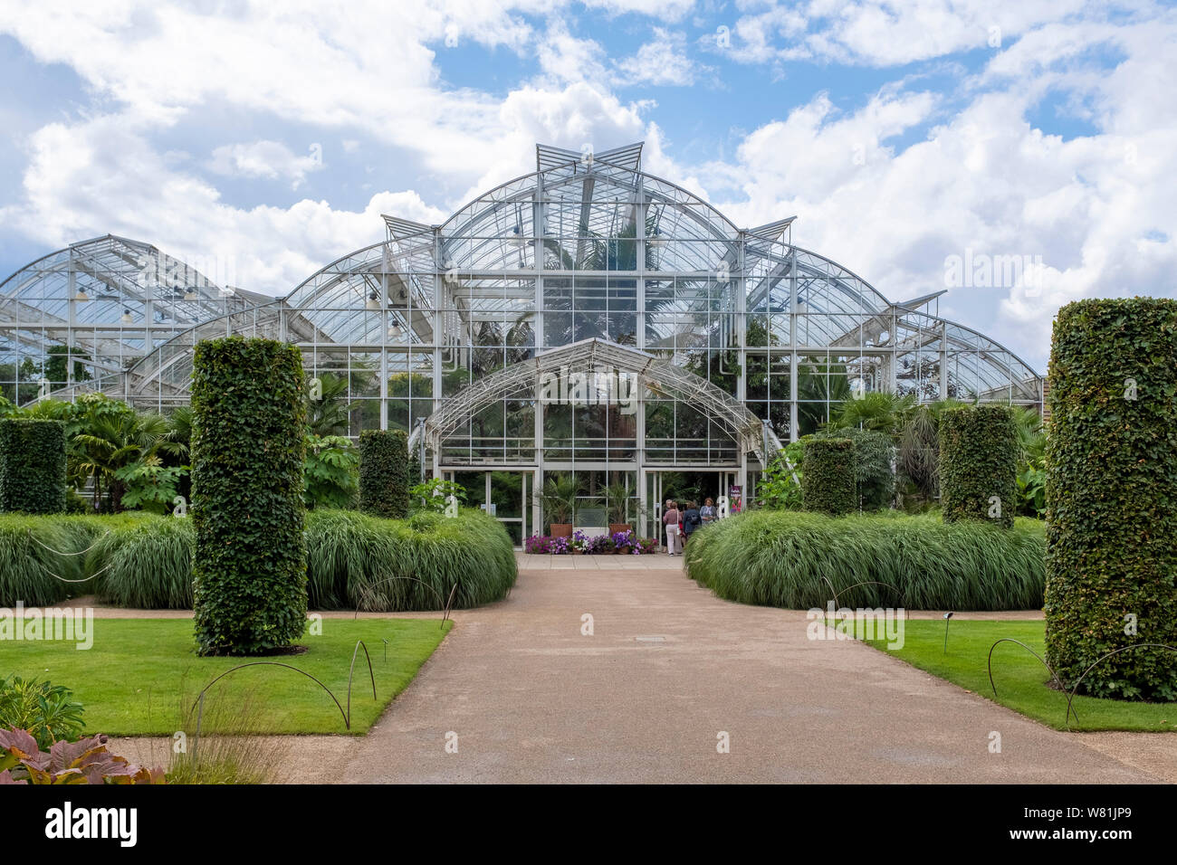 The glass house at RHS Wisley Stock Photo - Alamy