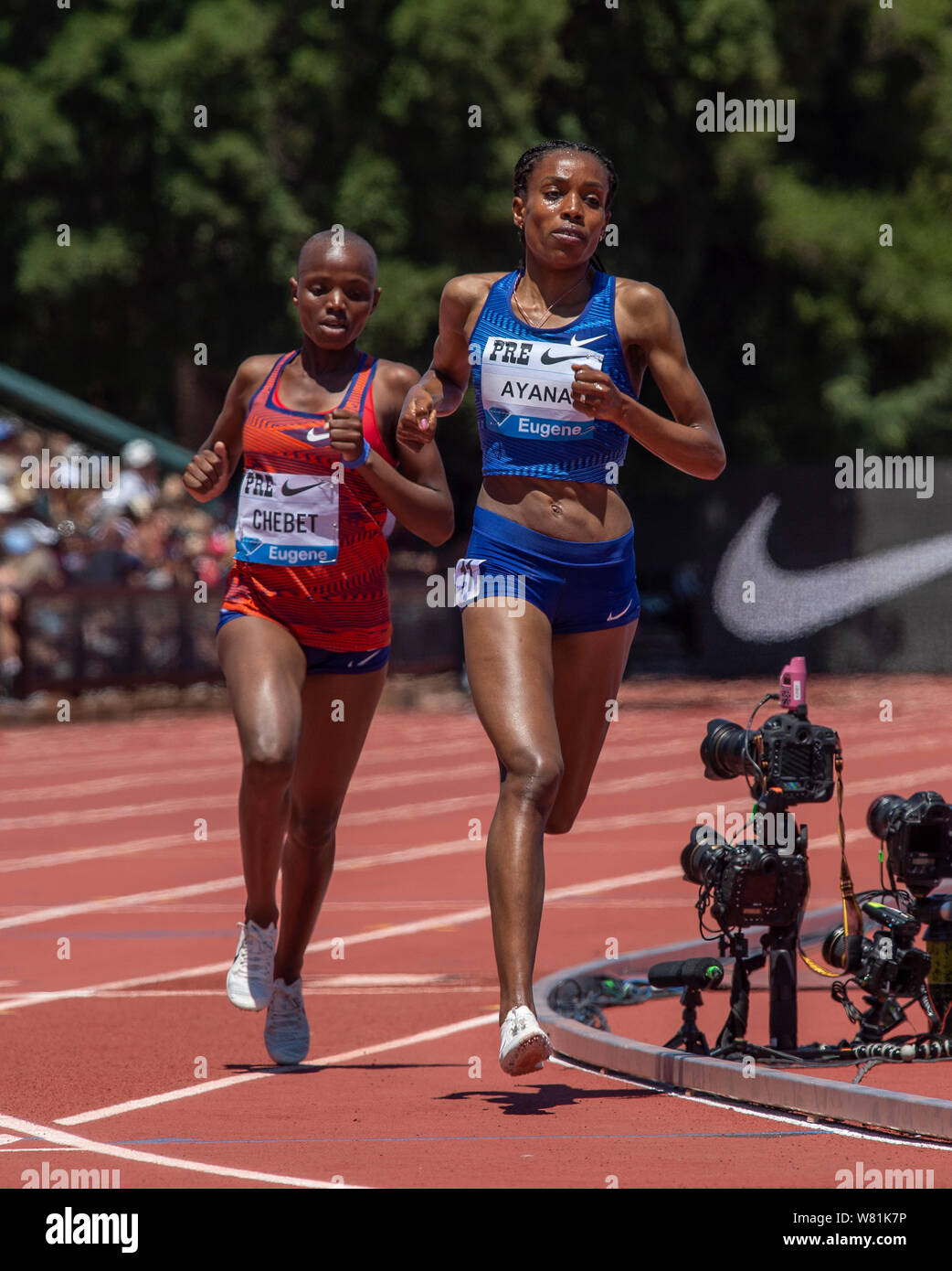 CALIFORNIA - USA - 30 JUNE 2019: Beatrice Chebet (KEY) Almaz Ayana (ETH ...