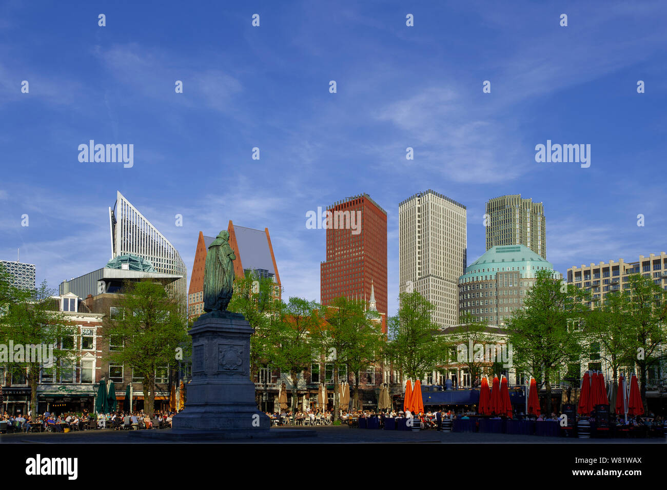 The New Hague City centre under construction. Charles M. Vella/Alamy ...