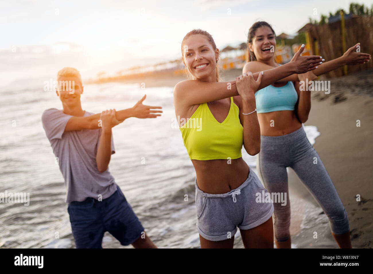 Group beach fitness hi-res stock photography and images - Alamy
