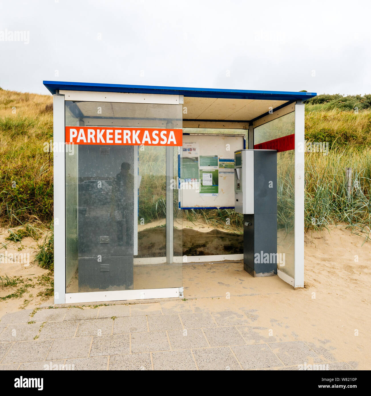 Overveen station hi-res stock photography and images - Alamy