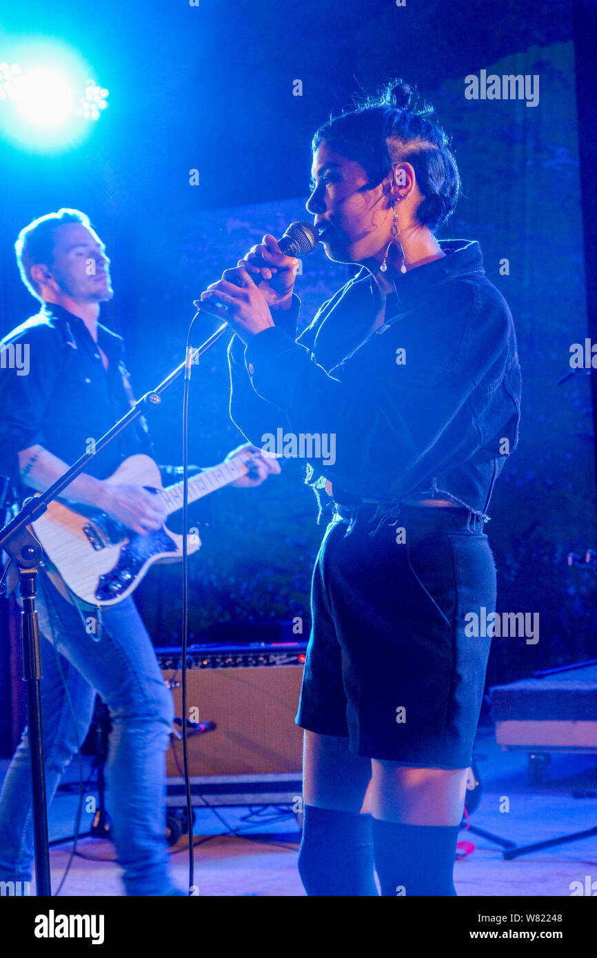 Jerry cans hi-res stock photography and images - Alamy