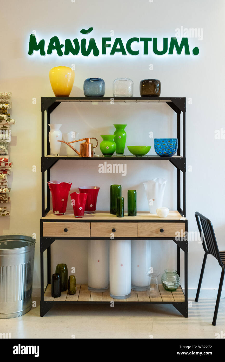 Manufactum logo hi-res stock photography and images - Alamy