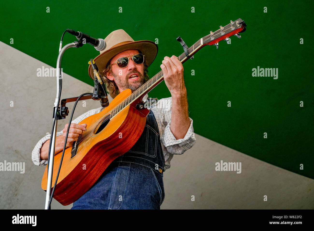 Willie Watson, Canmore Folk Music Festival, Canmore, Alberta, Canada ...