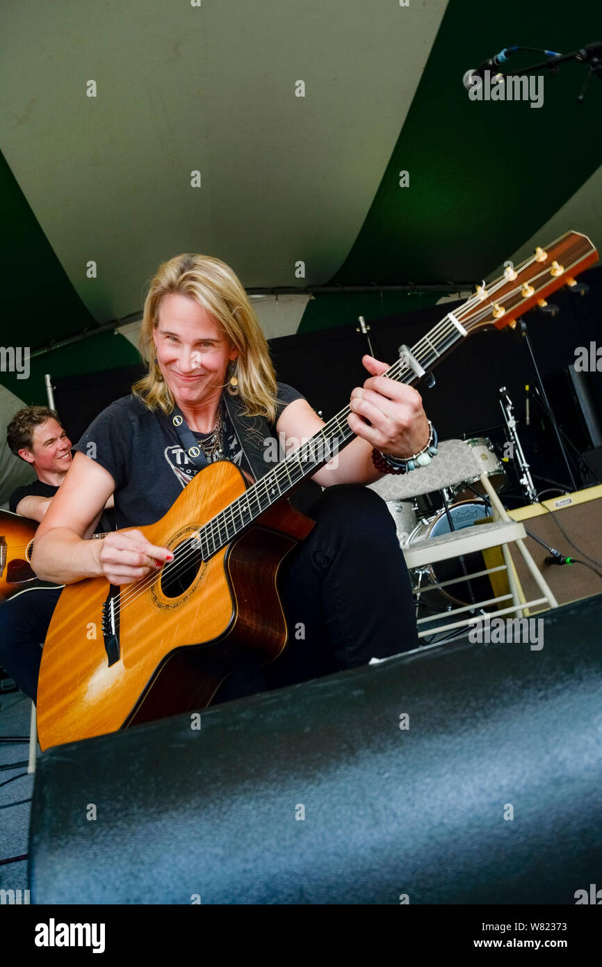 Lynne hanson hi-res stock photography and images - Alamy