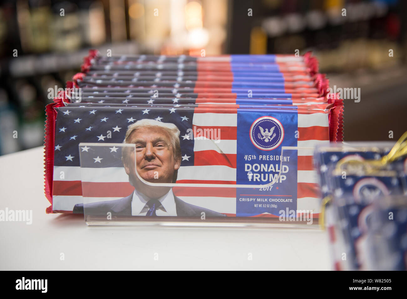 Donald trump chocolate bar hi-res stock photography and images - Alamy