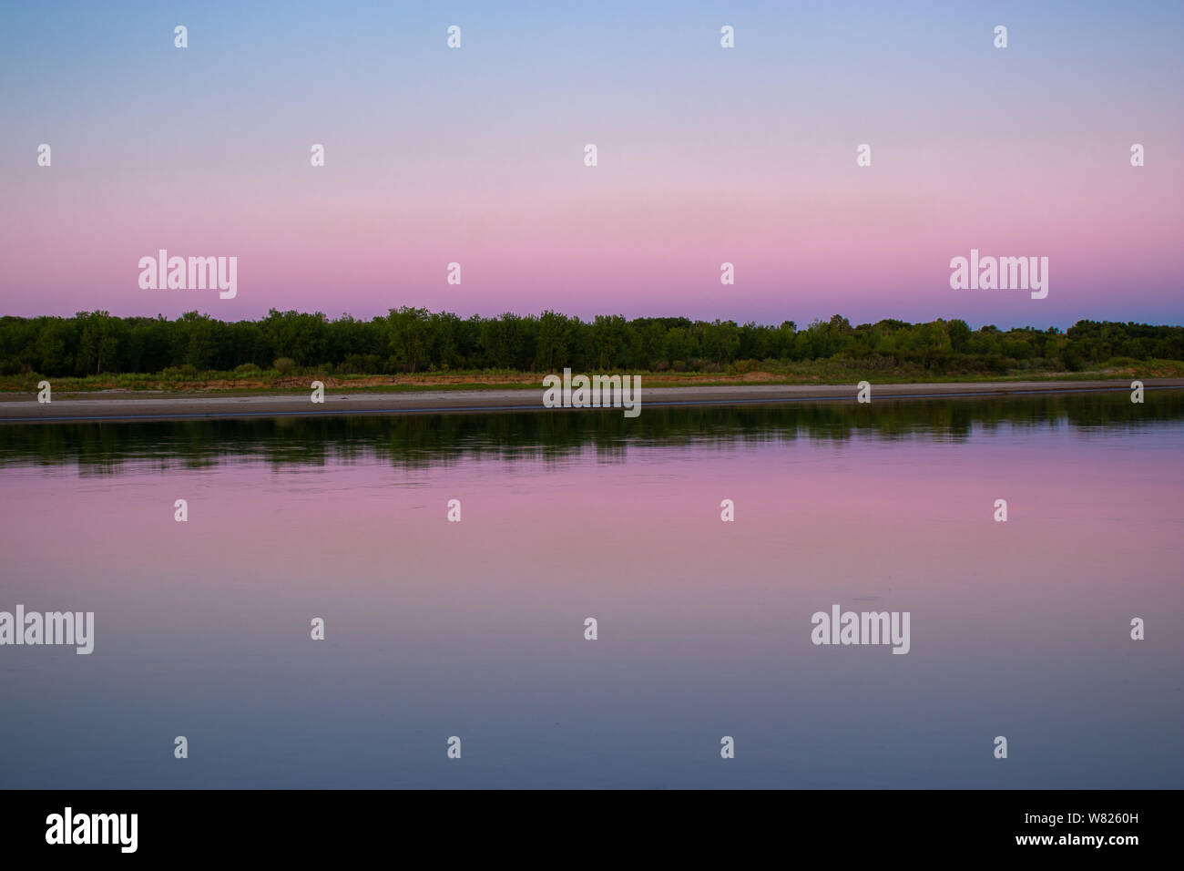 Purple beach saskatchewan hi-res stock photography and images - Alamy