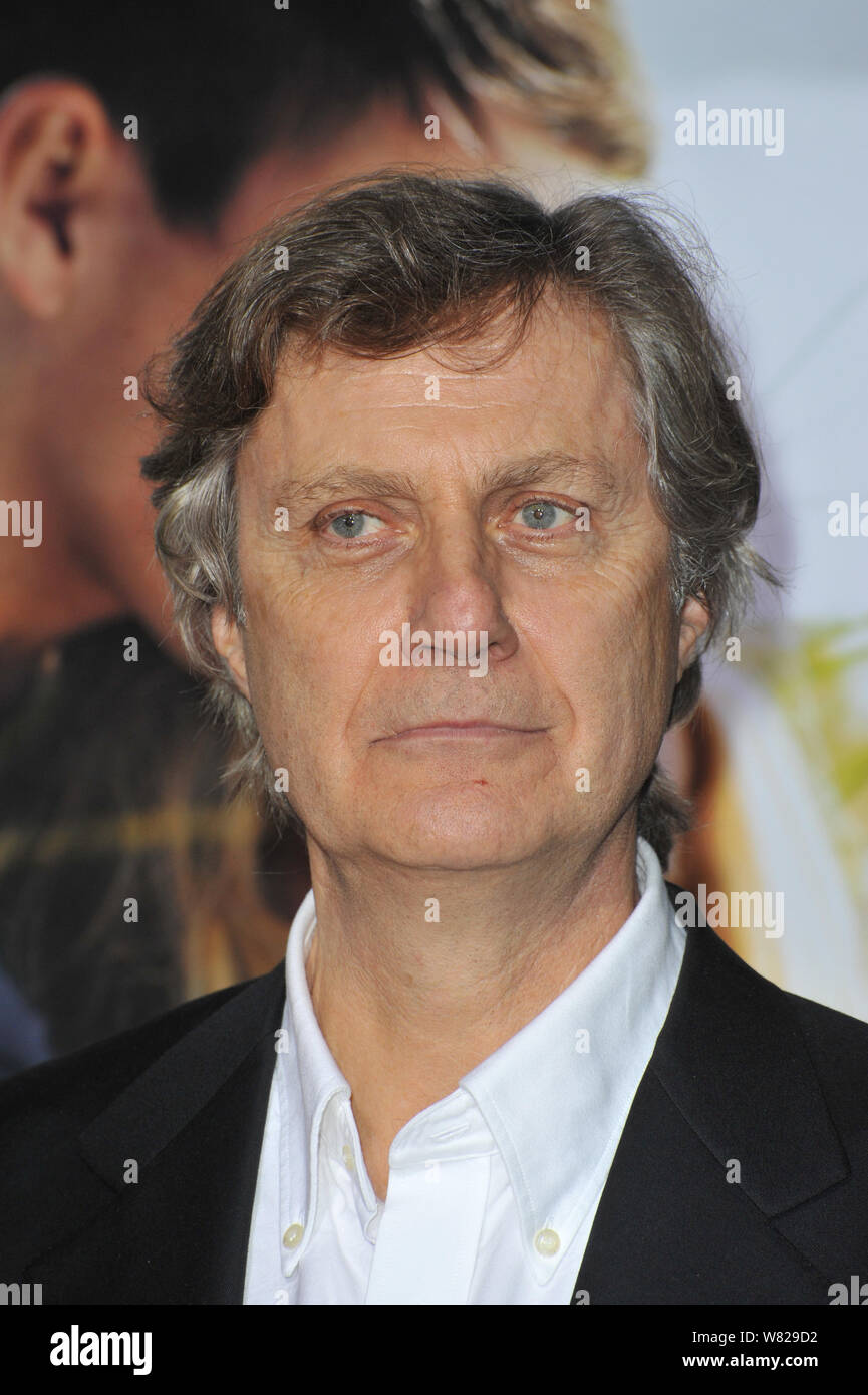 Director lasse hallstrom hi-res stock photography and images - Alamy