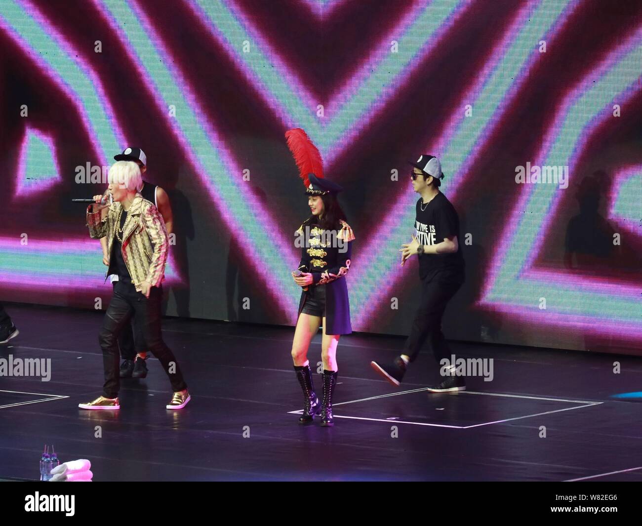 (From left) South Korean actor Lee Kwang-so, entertainer Ha Dong-hoon ...