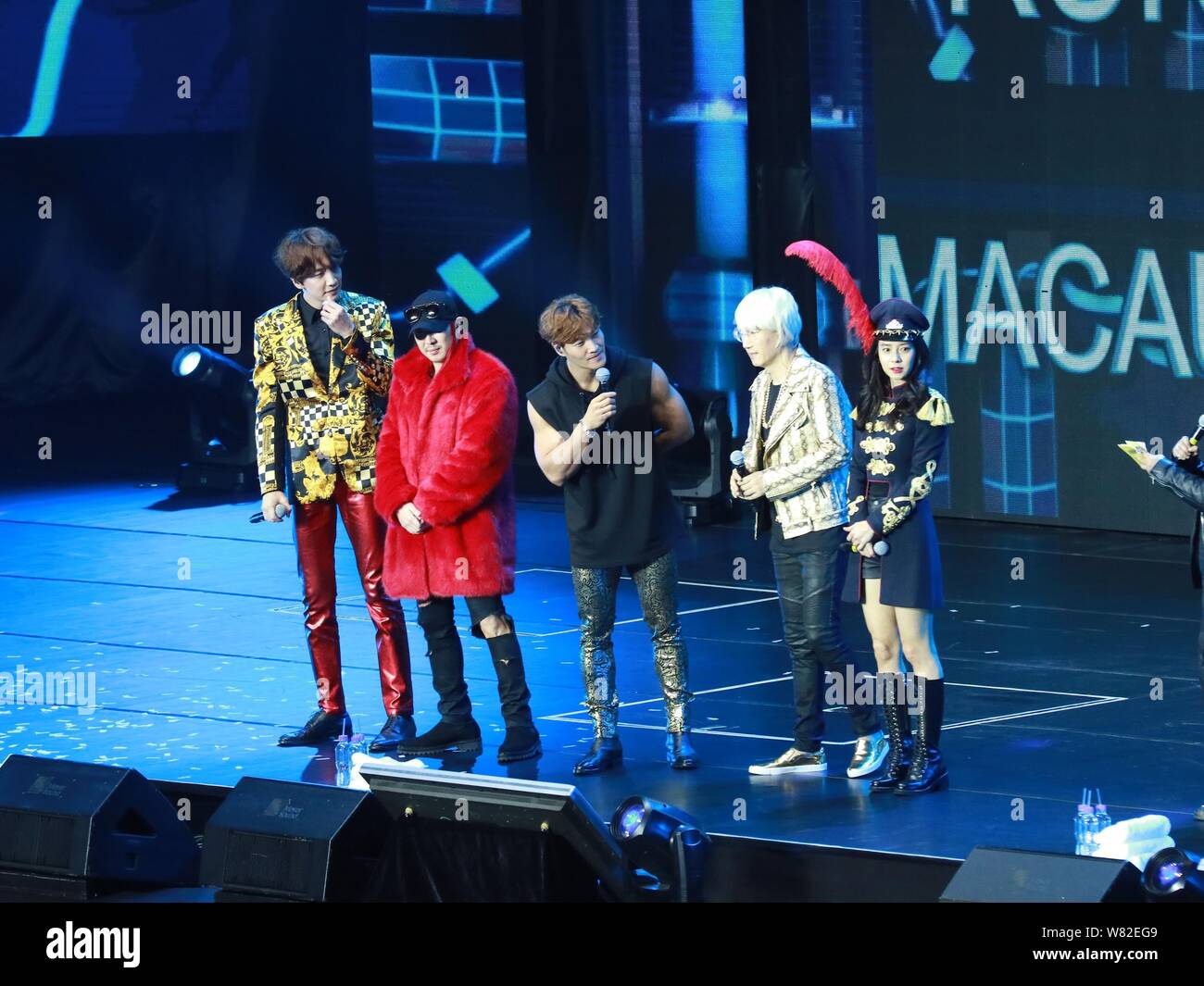 (From left) South Korean actor Lee Kwang-so, entertainer Ha Dong-hoon ...