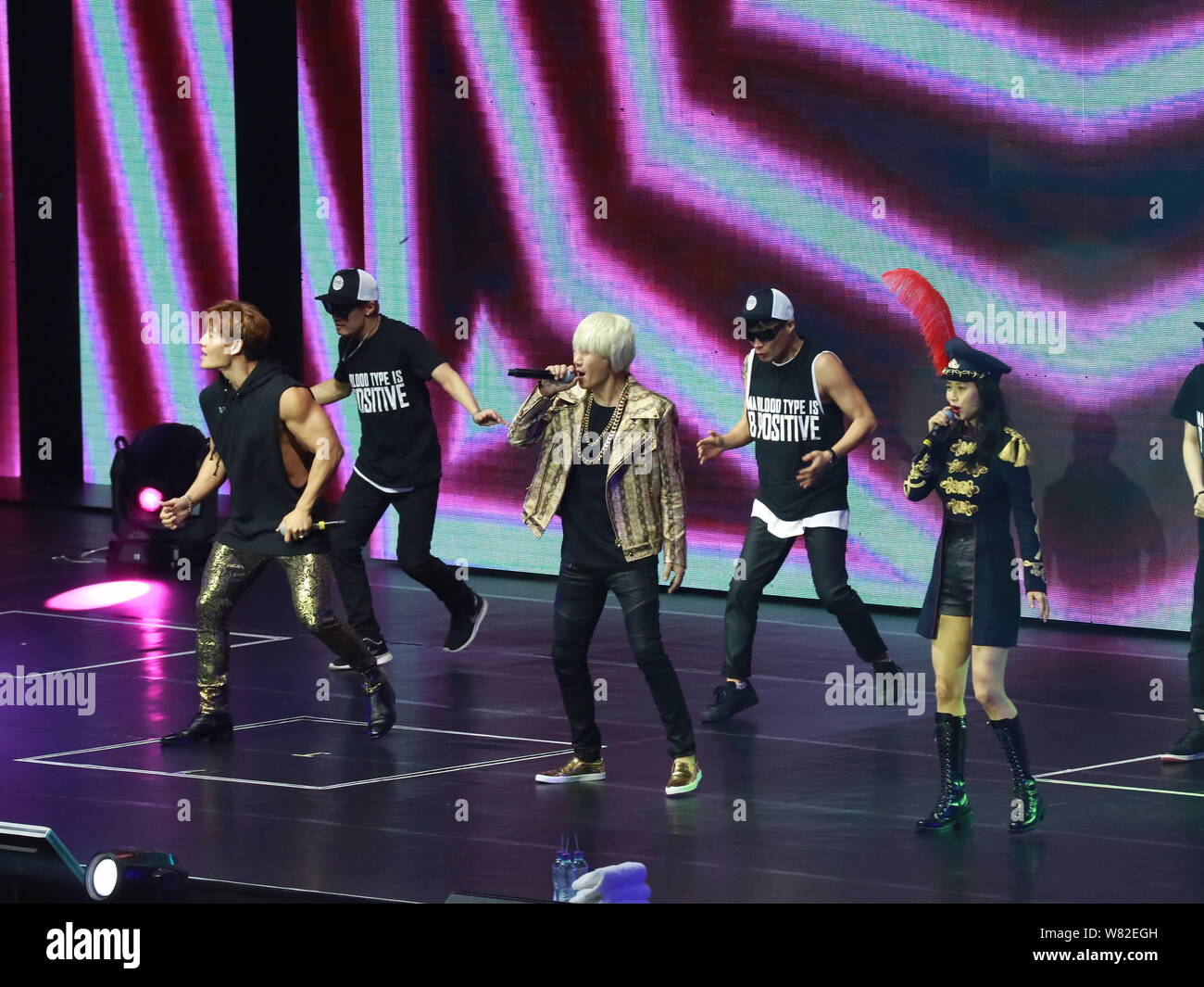 (From left) South Korean actor Lee Kwang-so, entertainer Ha Dong-hoon ...