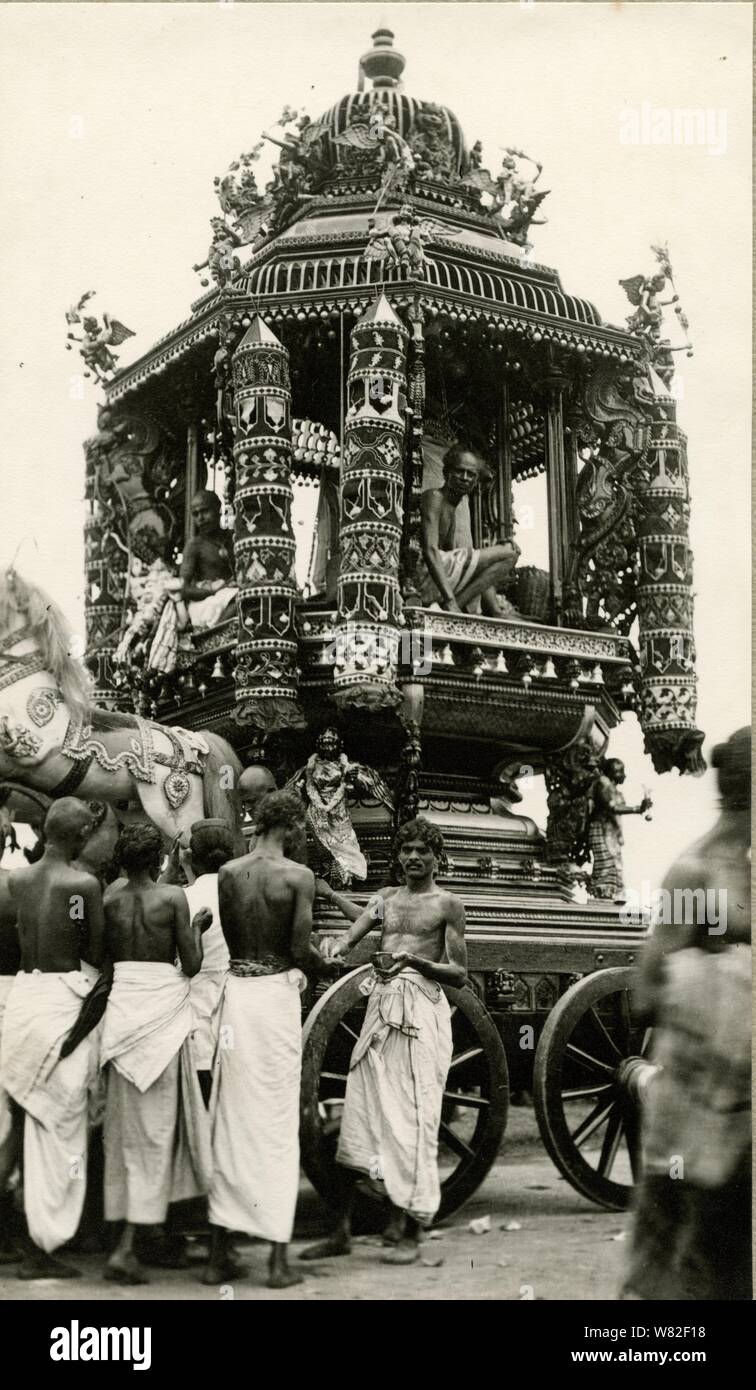 Ceylon, Colombo, Sri Lanka. People, festivals, Dagoba and other Temples ...
