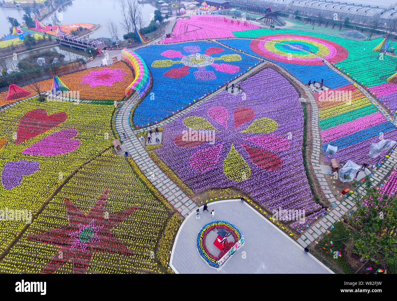 Chinese pinwheels hi-res stock photography and images - Alamy
