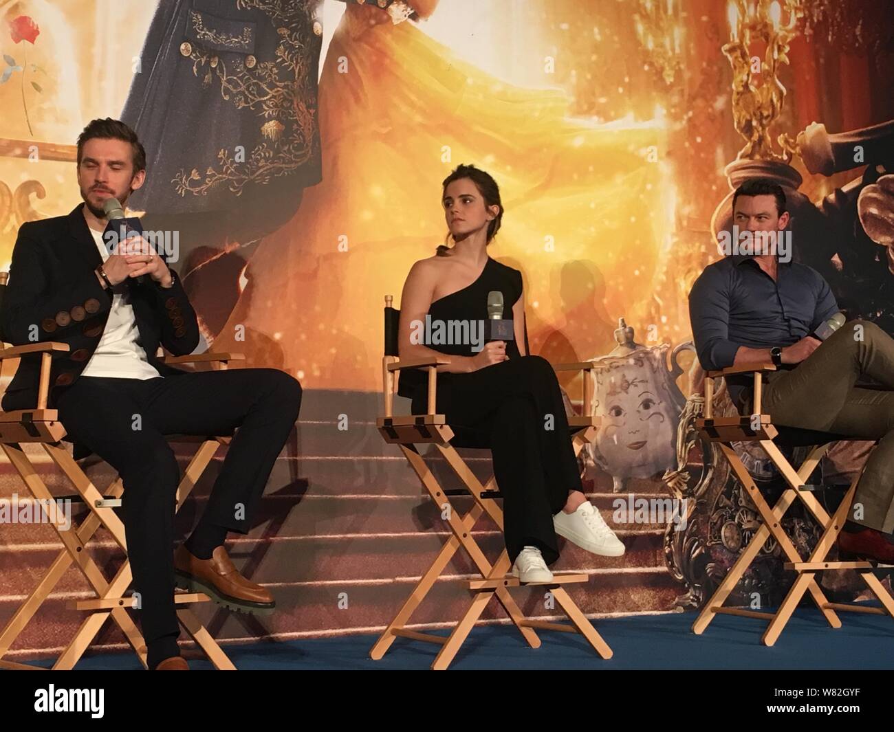 (From left) English actor Daniel Jonathan "Dan" Stevens, British ...