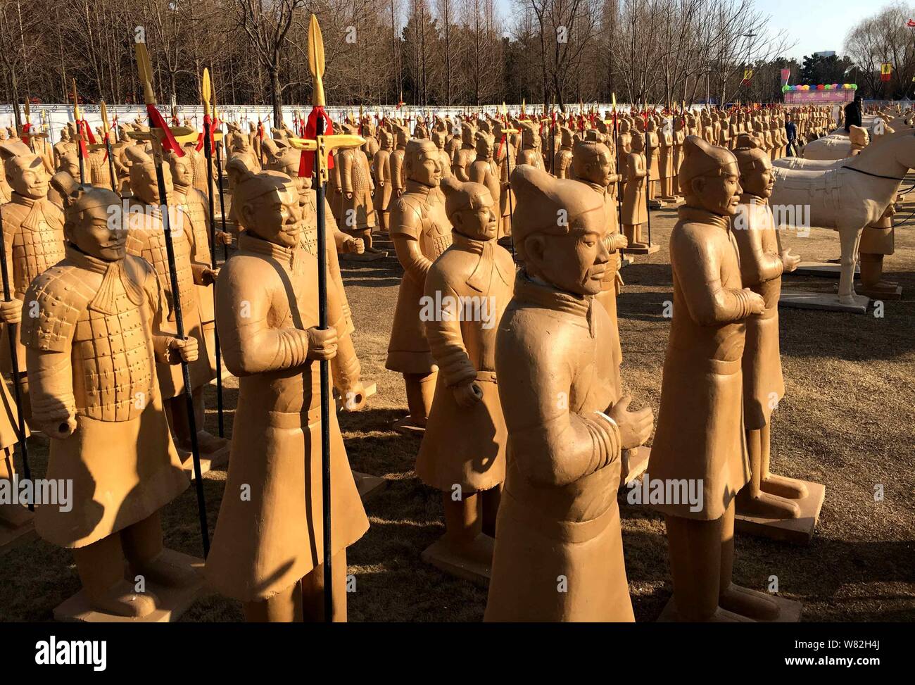 Replicas of terracotta army sculptures of the Terra-cotta Warriors and ...
