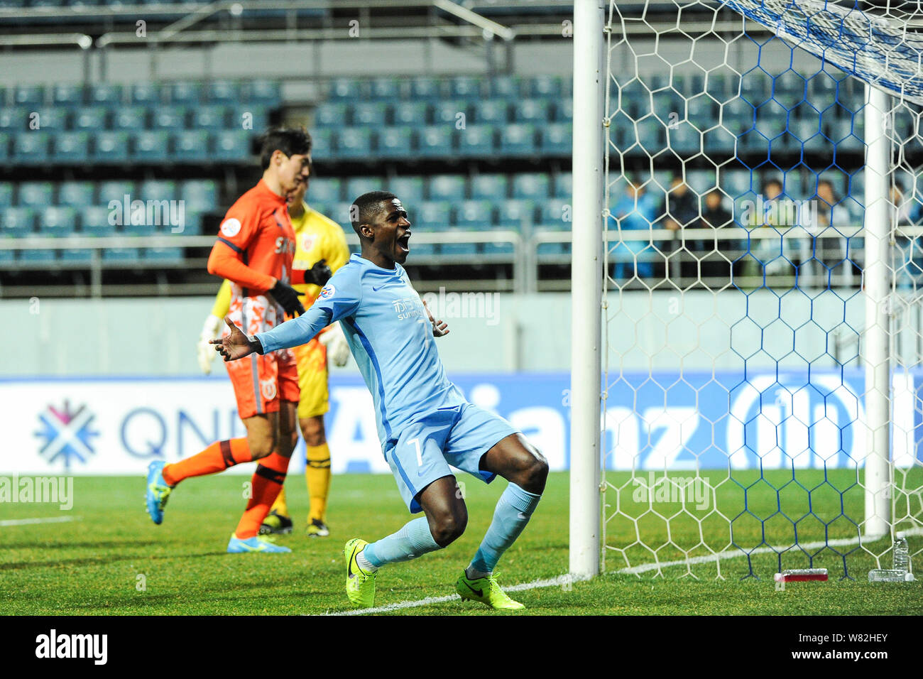 Brazilian football player Ramires of China's Jiangsu Suning F.C ...