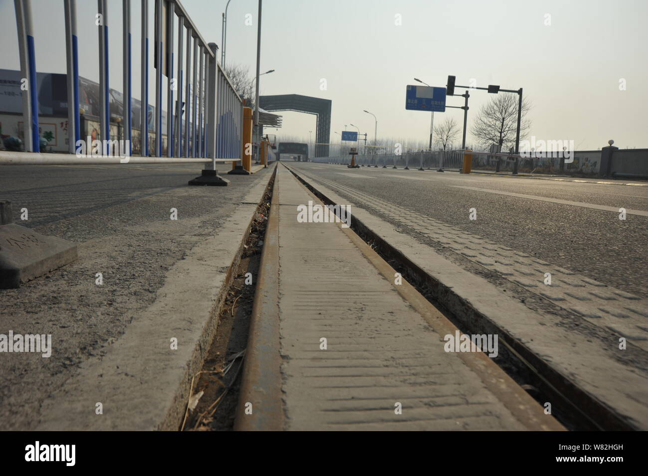 Transit elevated bus china hi-res stock photography and images - Alamy