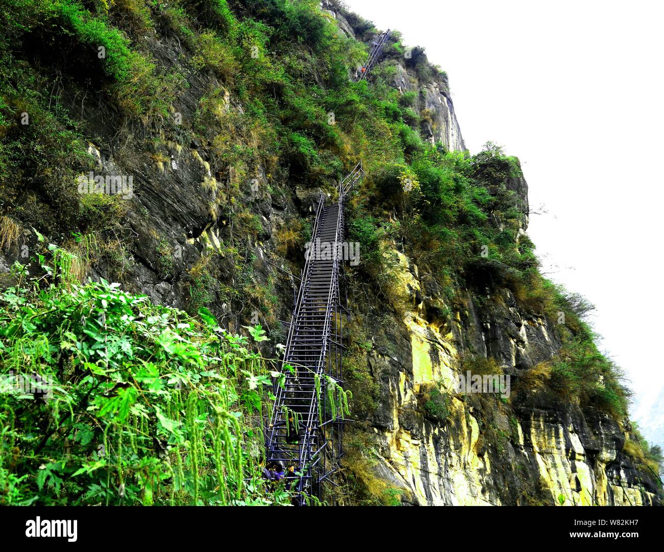 800 meter cliff on a steel ladder hi-res stock photography and images ...