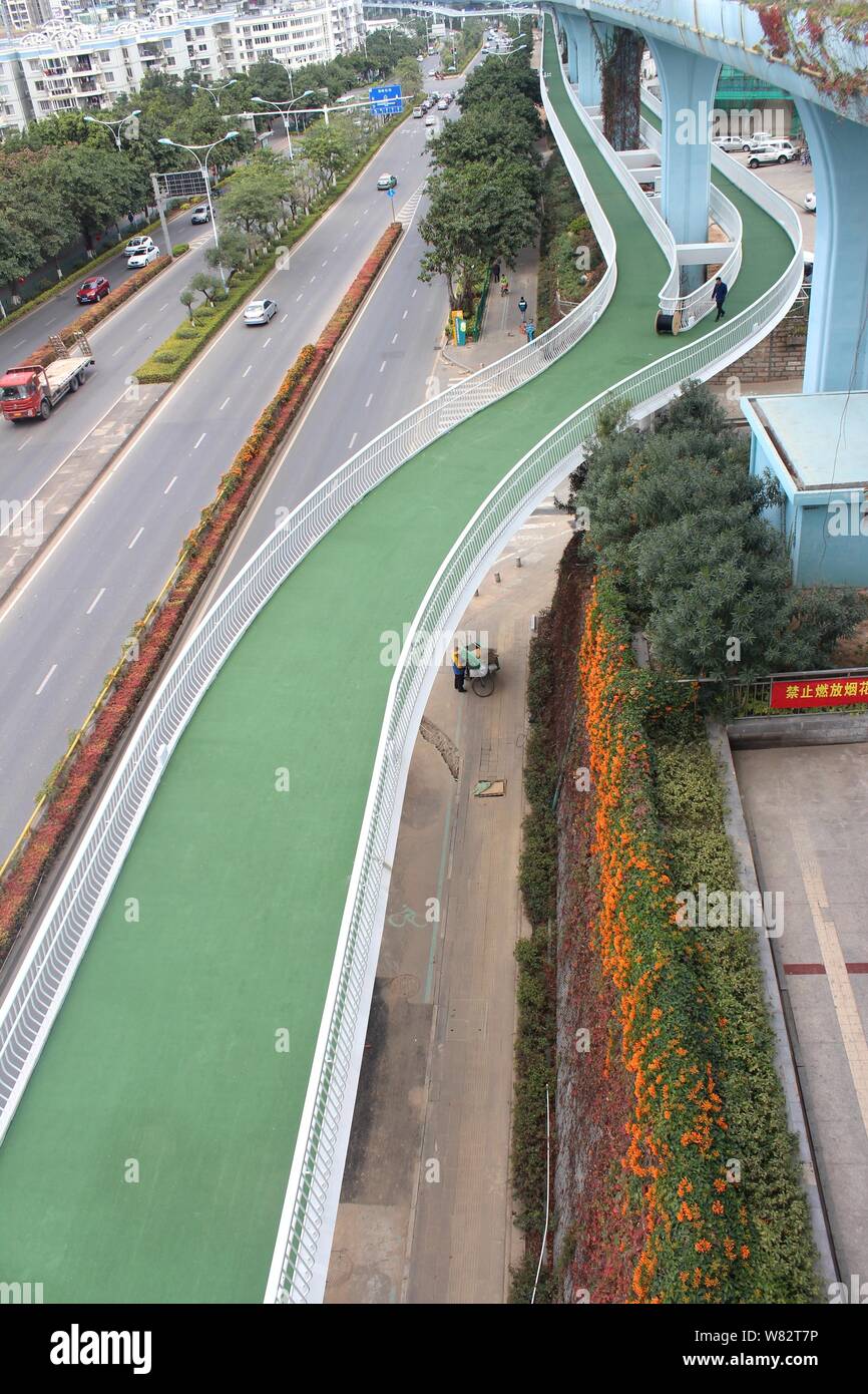 --FILE--View of China's first elevated bicycle track constructed above ...