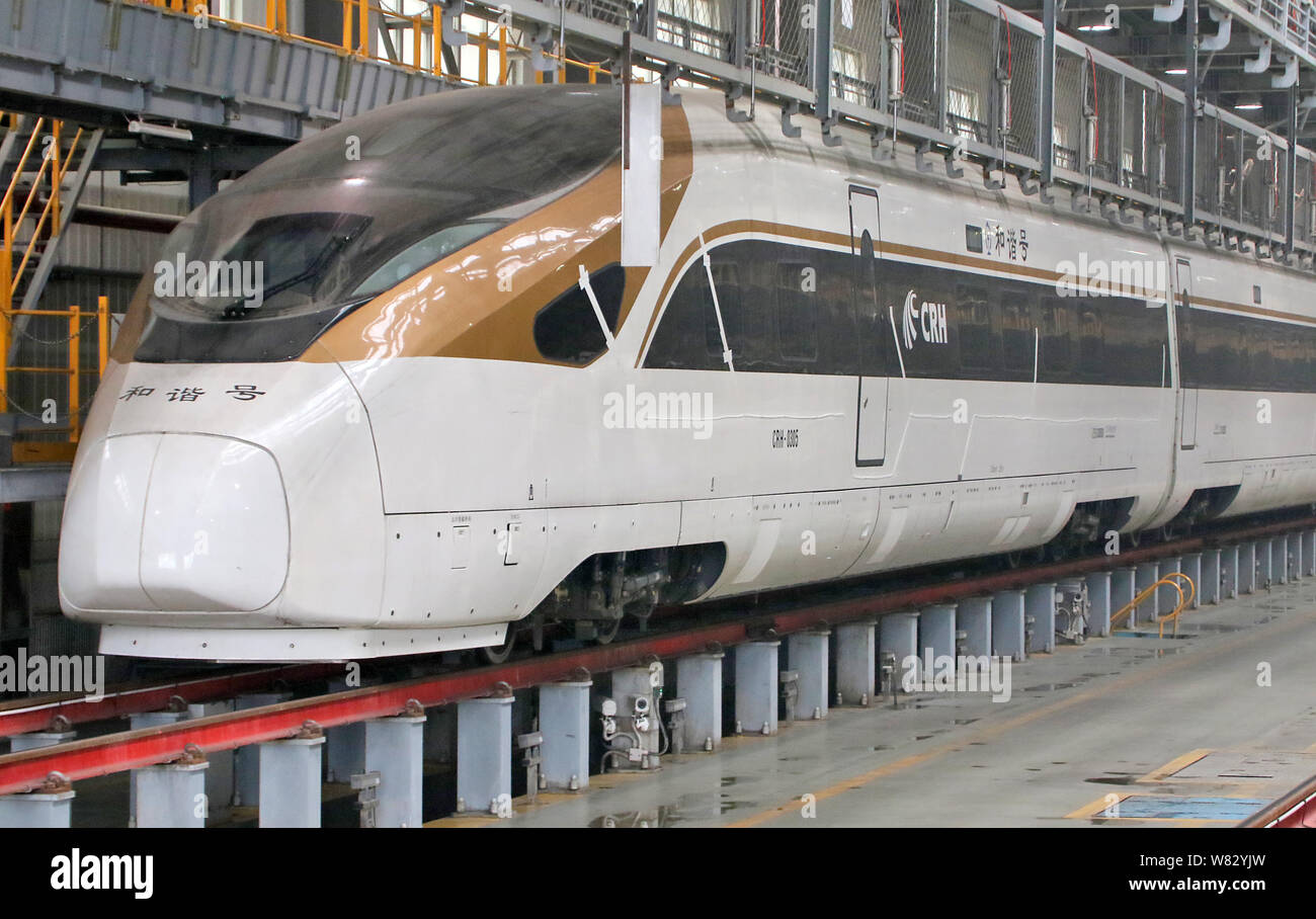 The CR400BF multi-unit CRH (China Railway High-speed) bullet train ...