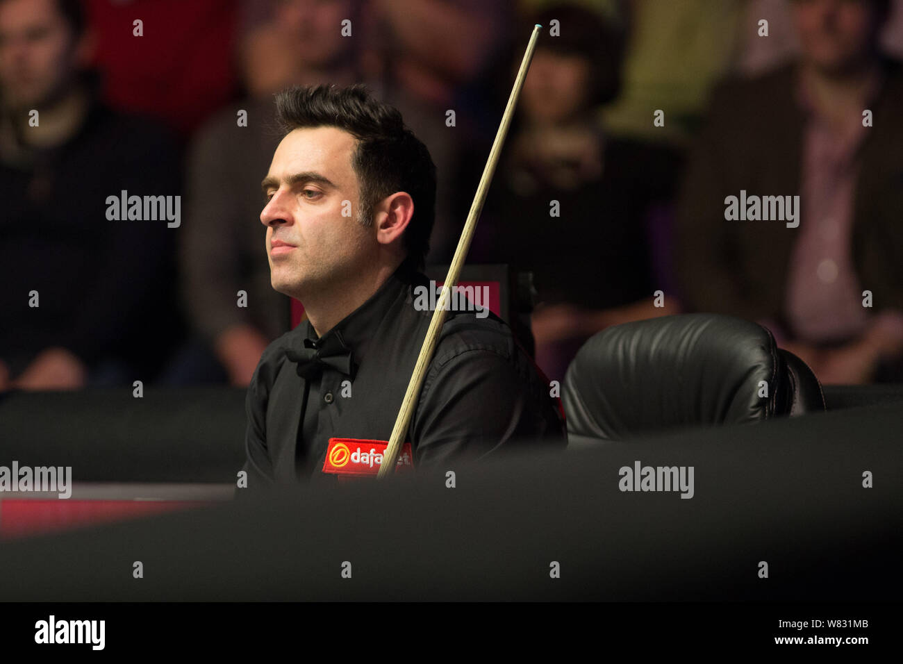 Snooker shots hi-res stock photography and images - Alamy