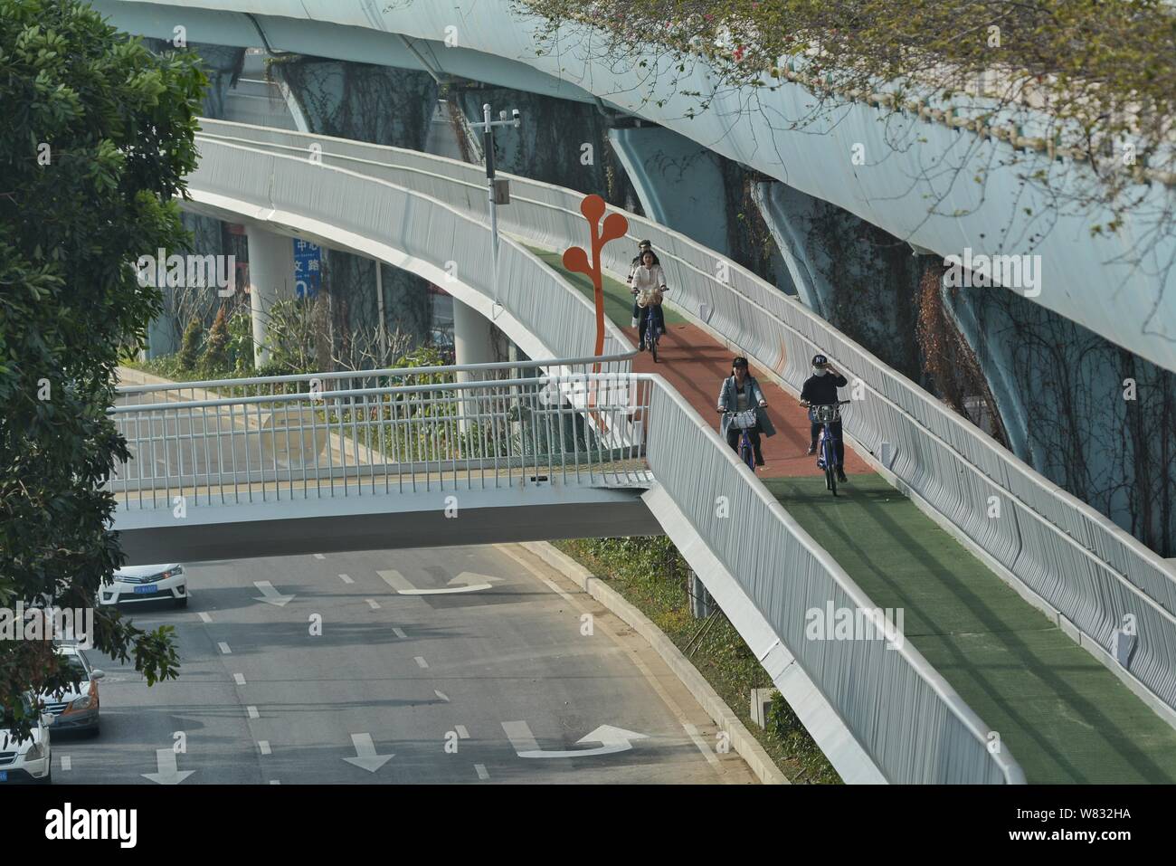 Cyclists in china elevated hi-res stock photography and images - Alamy