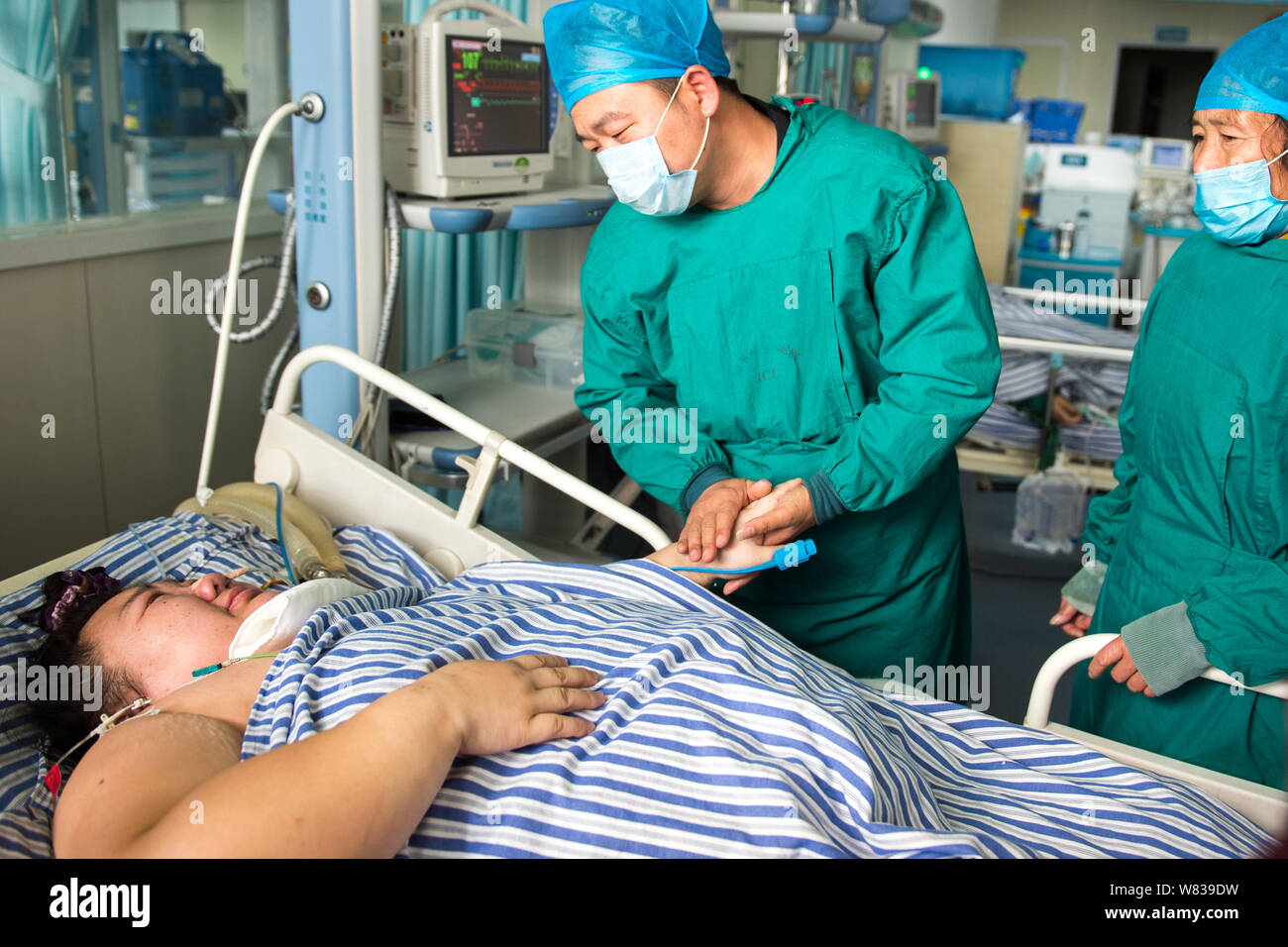 Hunan hand hi-res stock photography and images - Alamy