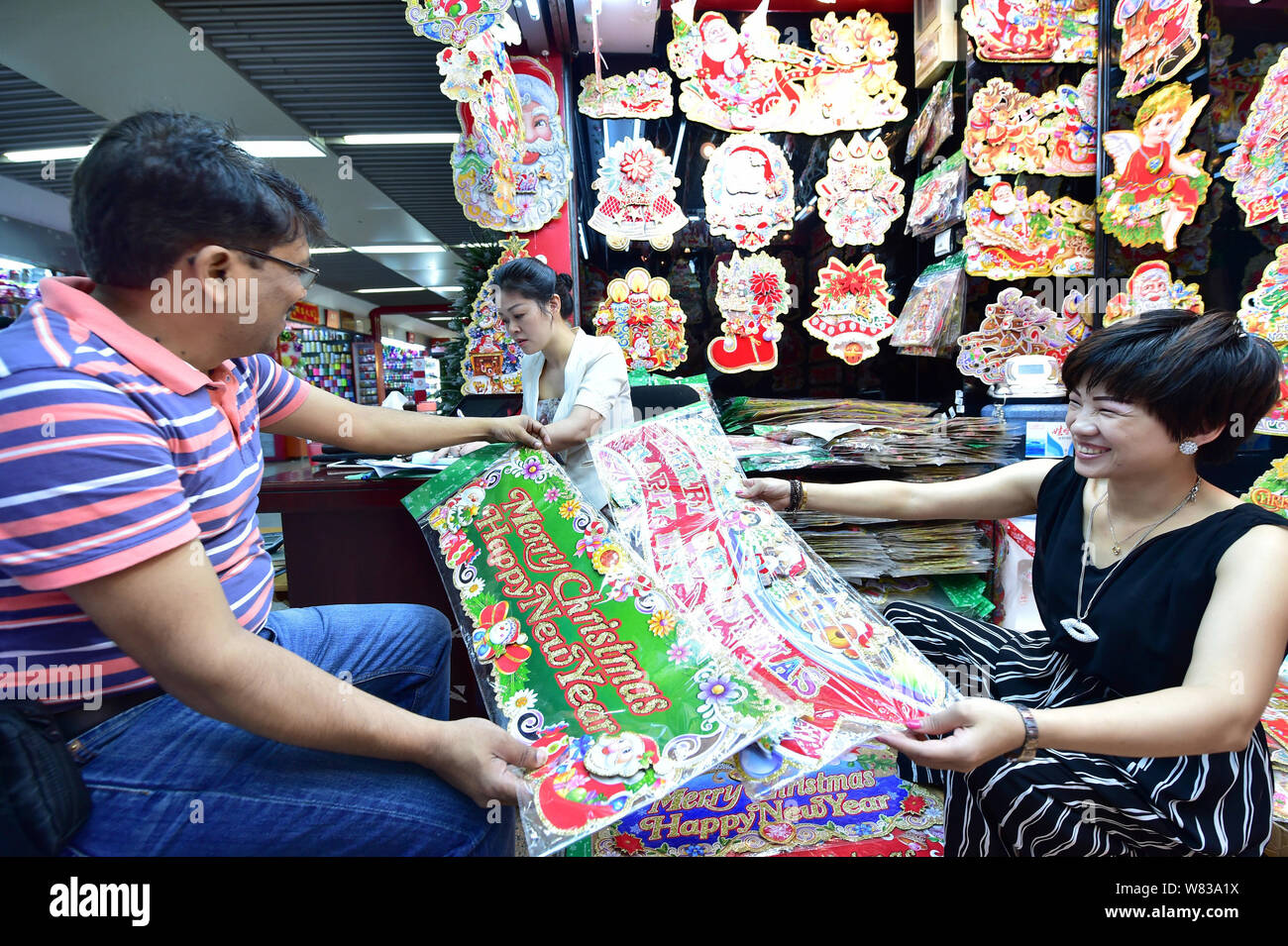 Indian customer hi-res stock photography and images - Alamy