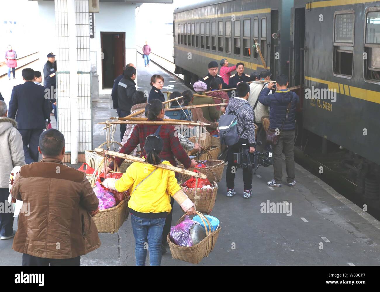 Empty Chinese Train High Resolution Stock Photography and Images - Alamy