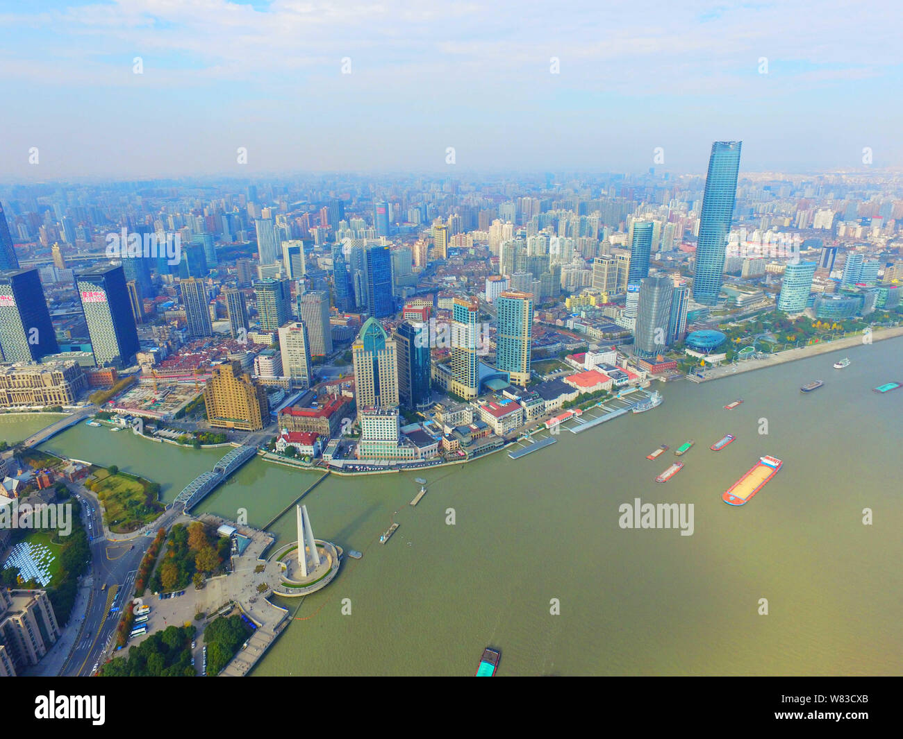 White magnolia plaza shanghai hi-res stock photography and images - Alamy